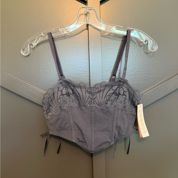 Colsie | Intimates & Sleepwear | Colsie Elegant Gray Lace Bralette Nwt ...